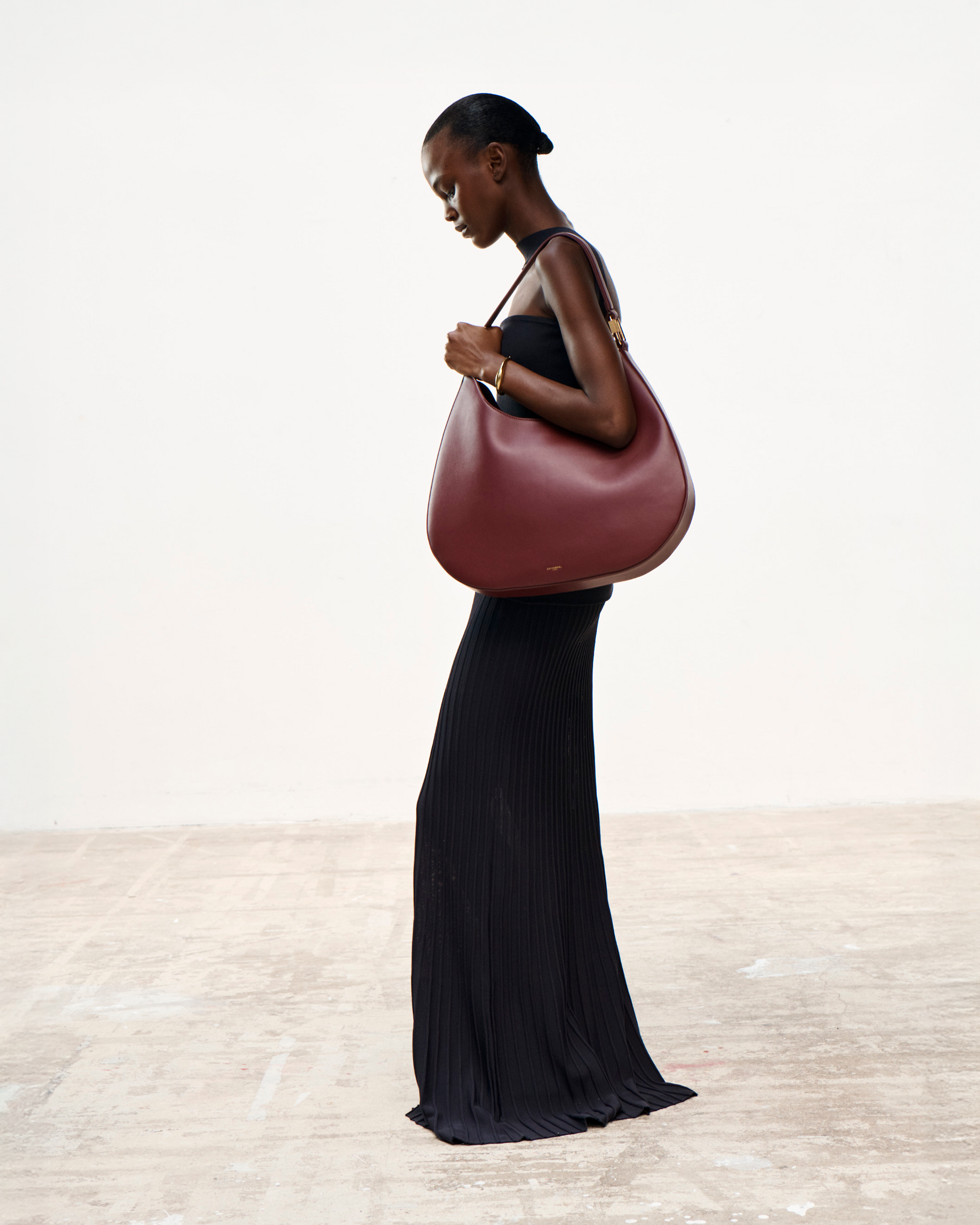 Kassandre – Parisian Leather-Goods House | Sculptural Bags